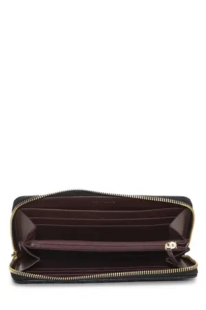 Chanel Quilted Caviar Zip Around Wallet - Black