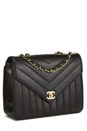 Chanel Chevron Lambskin Envelope Flap Bag - Black