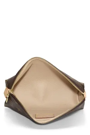 LOUIS VUITTON Monogram Canvas Pochette Cosmétique