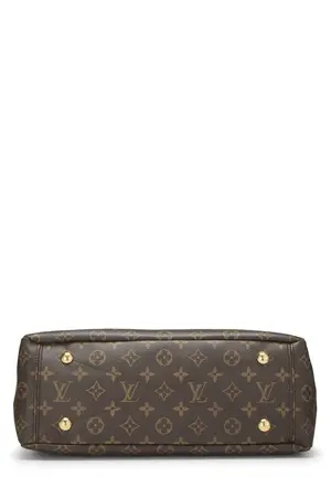 LOUIS VUITTON Monogram Canvas Pallas - Brown