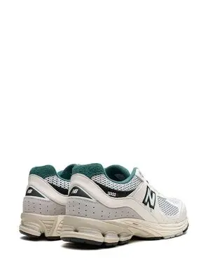 NEW BALANCE 2002r Sneakers - White