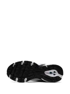 NEW BALANCE 530 Sneakers - White