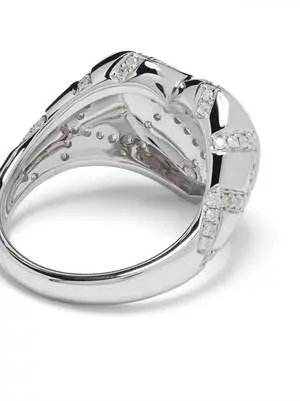 Yvonne Léon 9kt White Gold Chevalier Coeur Cross Diamond Signet Ring