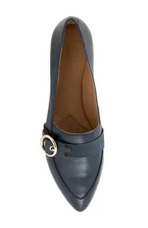 Trotters Emmett Pointed Toe Loafer - Navy