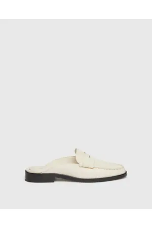 Paige Emmett Flat