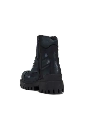 Balenciaga Combat Strike Boot - Black
