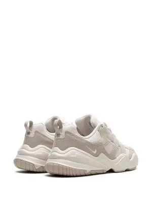 Nike Tech Hera Sneakers - Neutrals