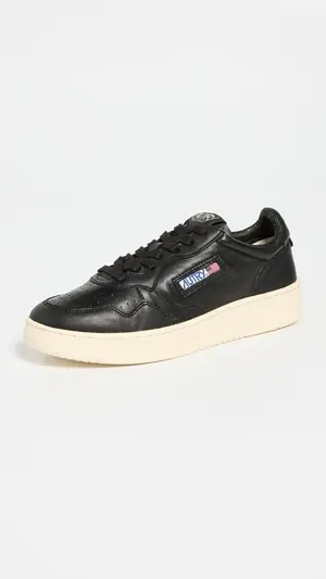 AUTRY Medalist Low Leather Sneakers - Black