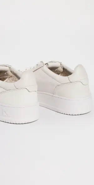 AUTRY Medalist Low Leather Sneakers - White/white