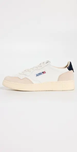 AUTRY Medalist Low Sneakers - Wht/blue
