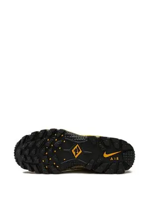 Nike Air Humara Sneakers