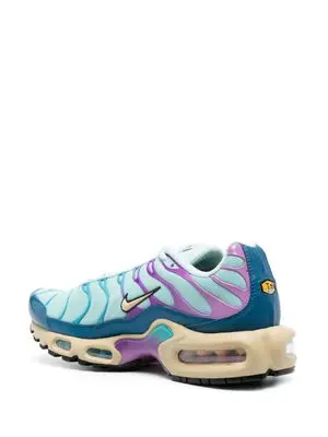 Nike Air Max Plus Low-top Sneakers