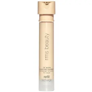 RMS BEAUTY Revolve Natural Finish Foundation Refill 29ml - 000 Refill