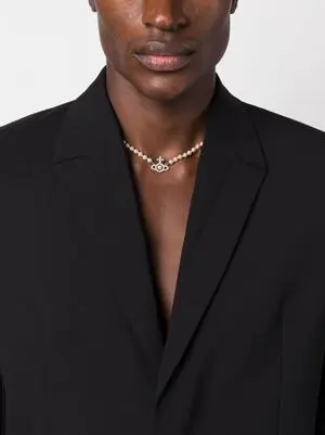 VIVIENNE WESTWOOD Mini Bas Relief Pearl Necklace - Silver