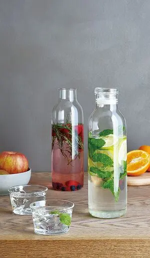 KINTO Bottlit Carafe 34 Oz In White