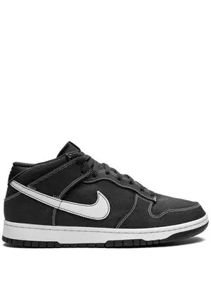 Nike Dunk Mid Off Noir Sneakers