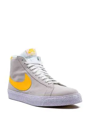 Nike Sb Blazer Mid Sneakers - White