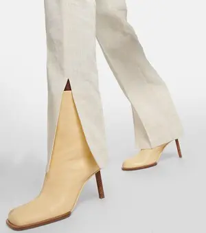 Jacquemus Les Bottines Rond Carré Leather Ankle Boots - White