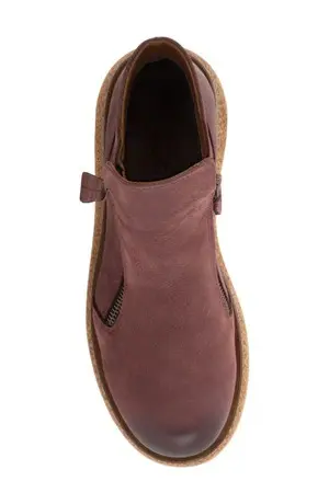 BUENO Phoenix Zip Bootie - Dark Wine Nubuck