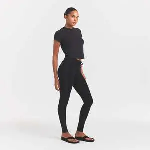 SKIMS High Waisted Legging | Black | | Outdoor - Onyx
