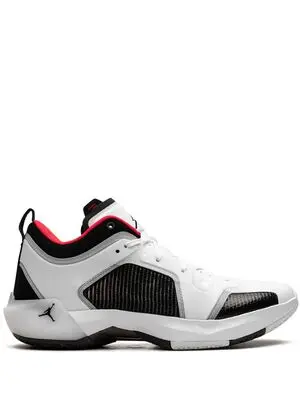 Jordan Round Toe Sneakers For Women