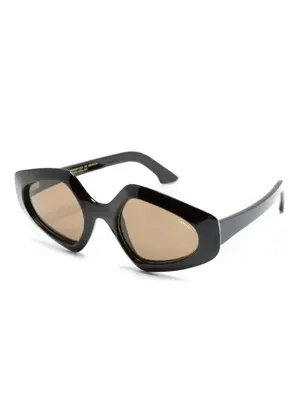 LAPIMA Antonia Oversize-frame Sunglasses - Black