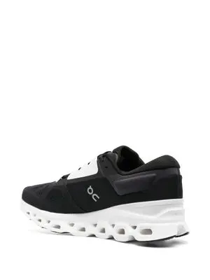 On Cloudstratus Sneakers - Black