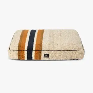 Shinola Pet: Napper Pillow Bed Small - Cream