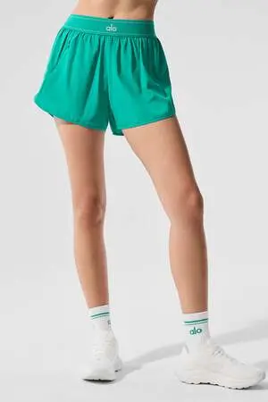 Alo Yoga Match Point Short - Spruce Green