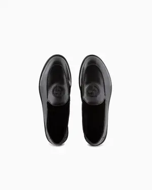 Giorgio Armani Nappa Leather Loafers With Embossed Logo - Black