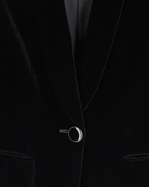 Giorgio Armani Single-breasted Velvet Jacket With Button Detail - Black