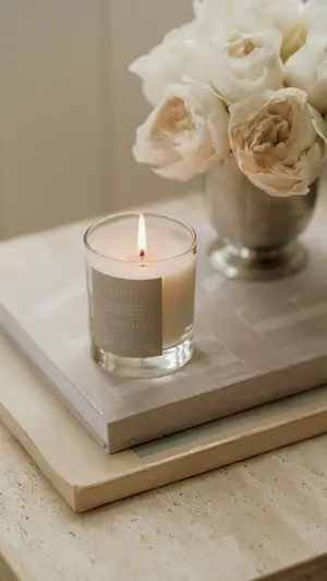 Oak Essentials Violet Santal Candle 7.5 Oz/212