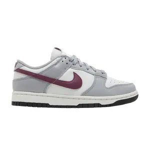 Nike Dunk Low Sneakers - Grey