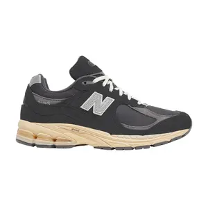 NEW BALANCE 2002r Sneakers - Black