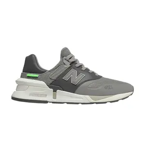 NEW BALANCE Madness X 997s Sneakers - Grey