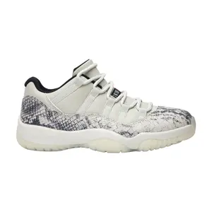 JORDAN Retro Low - White