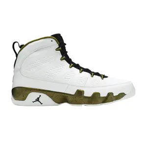 JORDAN Retro Statue - White