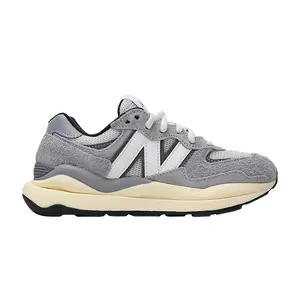 NEW BALANCE 57/40 Sneakers - Grey