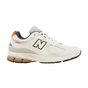 NEW BALANCE 2002r Sneakers
