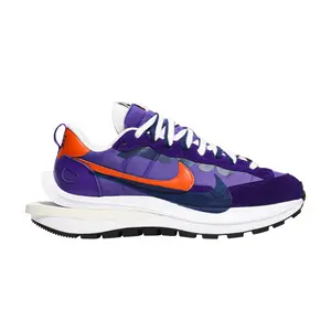 Nike Sacai X Vaporwaffle Sneakers - Purple