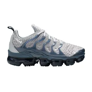 Nike Air Vapormax Plus Sneakers
