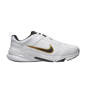 Nike Defy All Day Extra Wide Sneakers - White