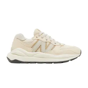 NEW BALANCE 57/40 Sneakers - Cream