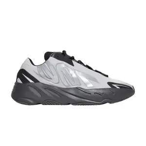 Adidas Adidas Yeezy Boost 700 MNVN Sneakers Silver