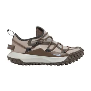 Nike Mountain Fly Low Se Sneakers - Brown