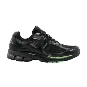 NEW BALANCE 2002r Sneakers - Black