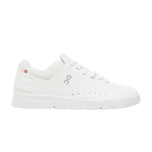 On The Roger Advantage Sneakers - White