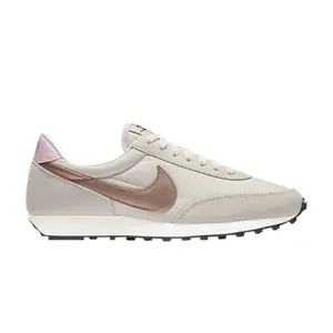 Nike Daybreak Sneakers - Cream