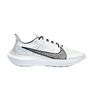 Nike Zoom Gravity Sneakers