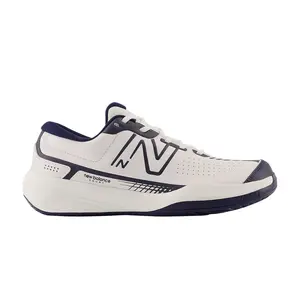 NEW BALANCE 696v5 Sneakers